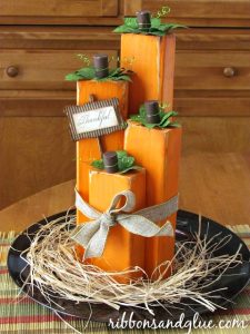 20 Charming Fall Wood Crafts to Enhance Your Home