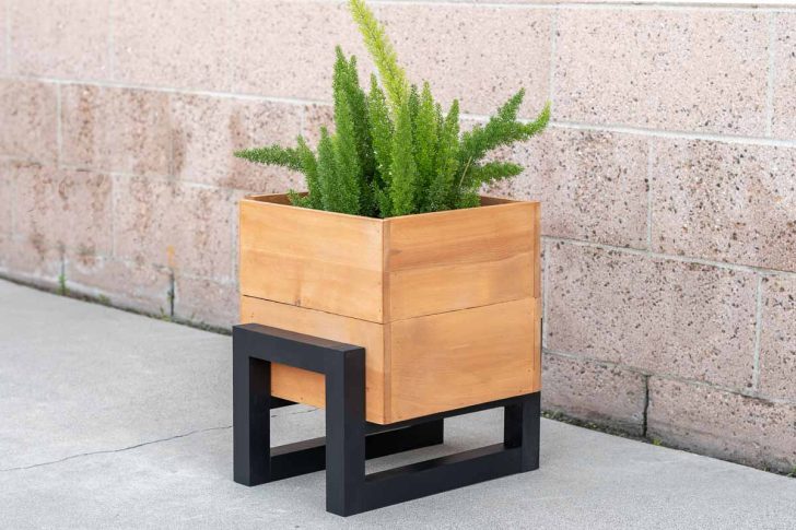 15 Stunning Planter Box Plans to Build This Weekend - Bubblerelief ...